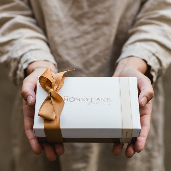 HALAL Small Premium Gift Box - Original | 5 serves – THE HONEYCAKE