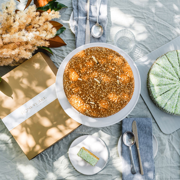 Traditional Round - Original – THE HONEYCAKE